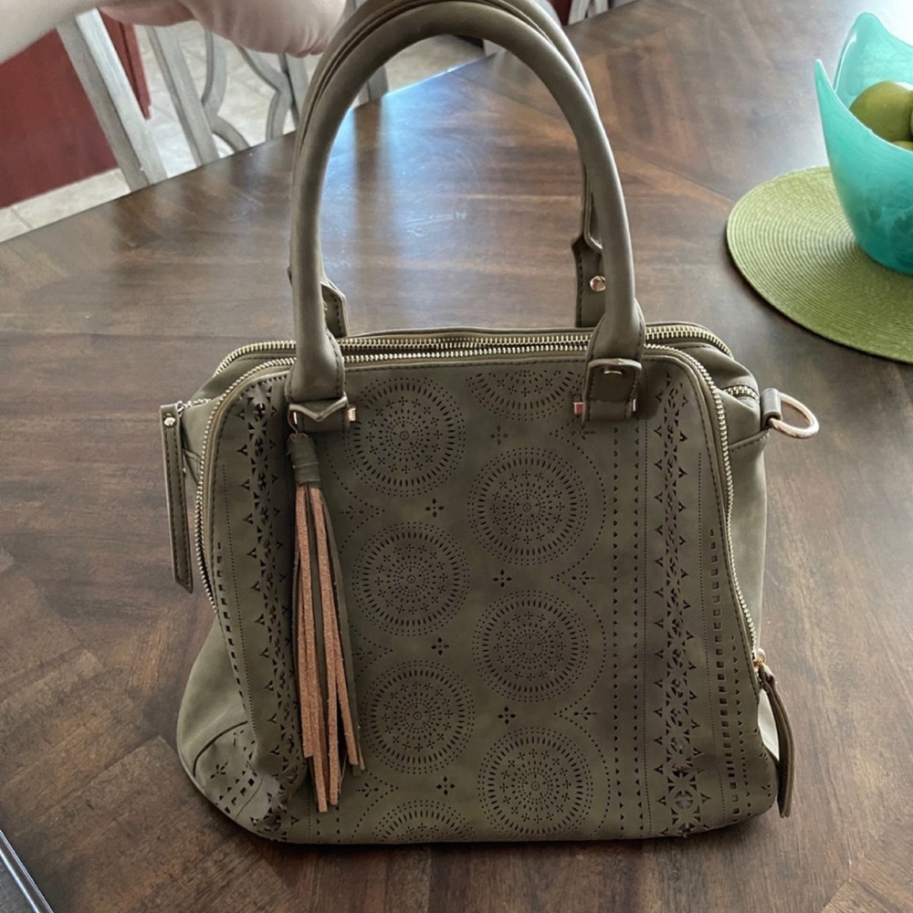 Francesca’s Collections Olive Green Shoulder Bag - Gem